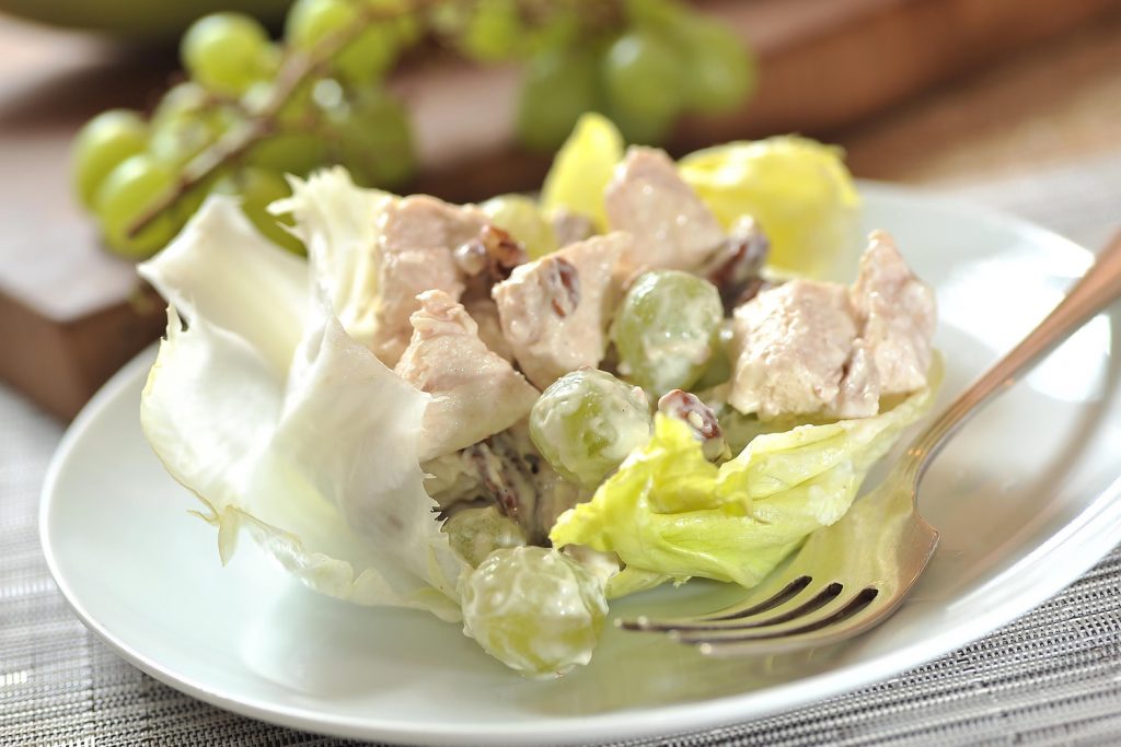 Receta de ensalada de pollo y apio: plato bajo en calorías